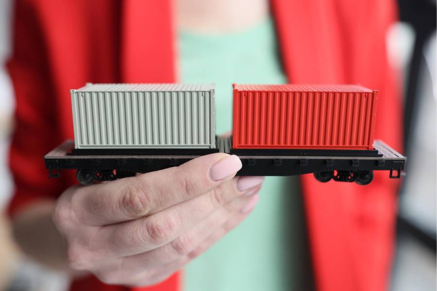 What is LCL and FCL shipping? | Benefits + Key Differences